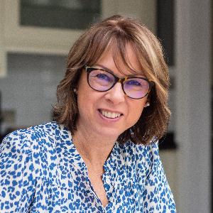 Janet Cooper's Instagram, Twitter & Facebook on IDCrawl